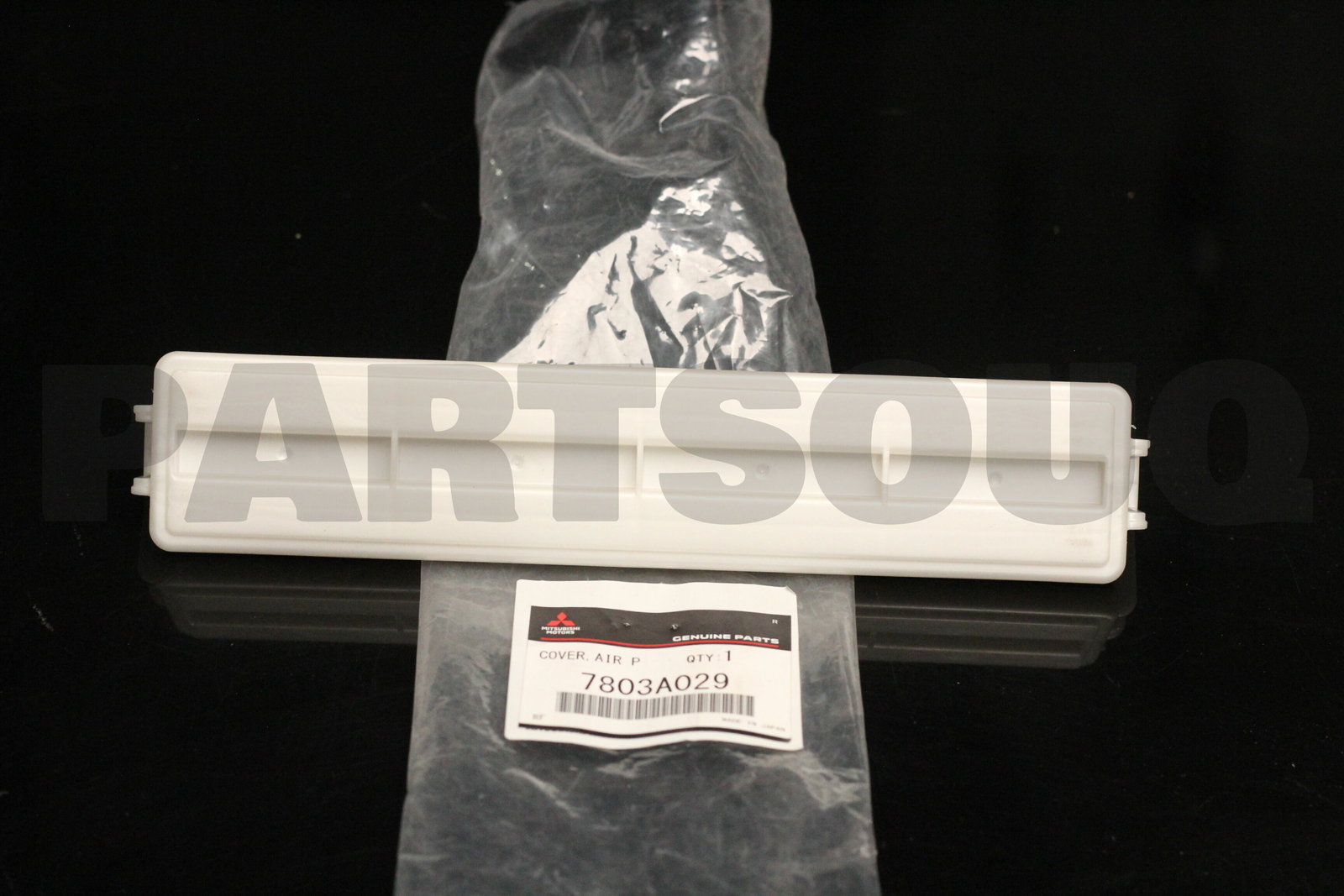7803A029 Genuine Mitsubishi COVER,HEATER SIDE | eBay.de