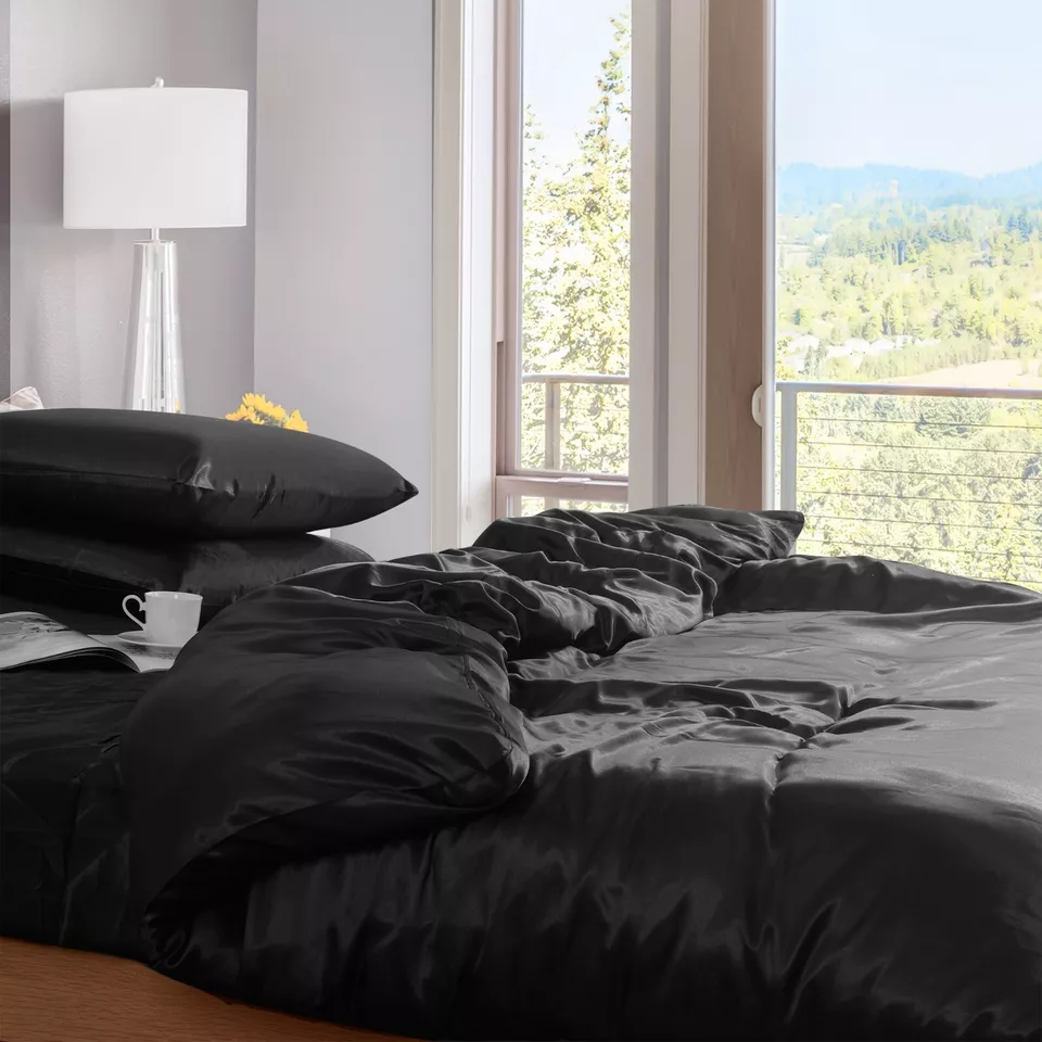 6 PCS SATIN SILK BEDDING SET DUVET COVER FITTED SHEET & 4 PILLOW CASES ...