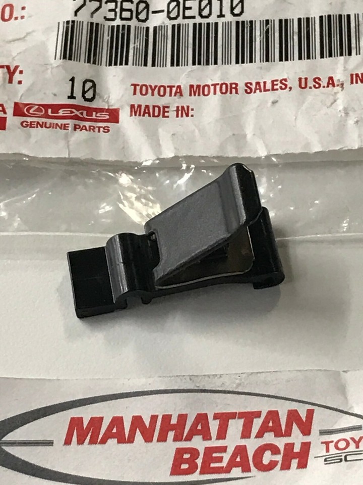 NEW GENUINE TOYOTA FUEL DOOR GAS CAP HATCH LID SPRING CLIP 77360-0E010 ...