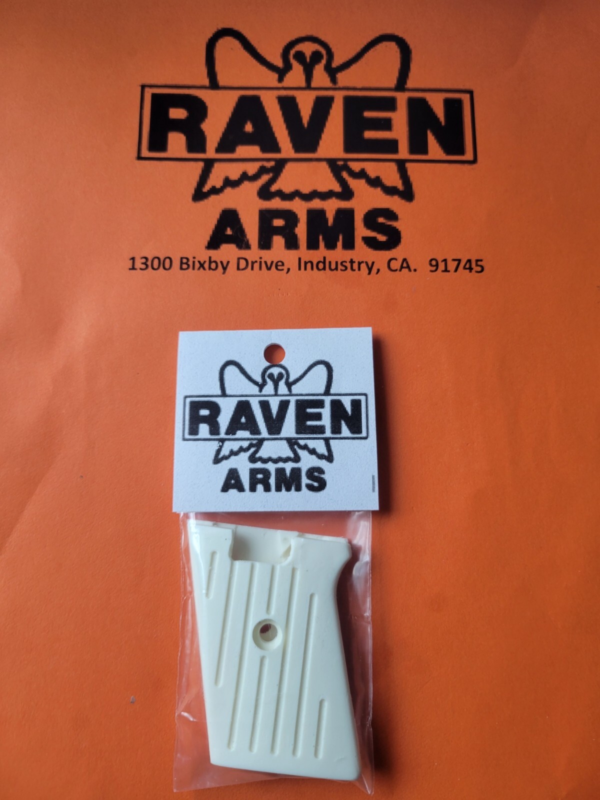 Raven / Phoenix Arms MP25, P25 Faux Bone/Ivory Grooved Grips (Lg ...