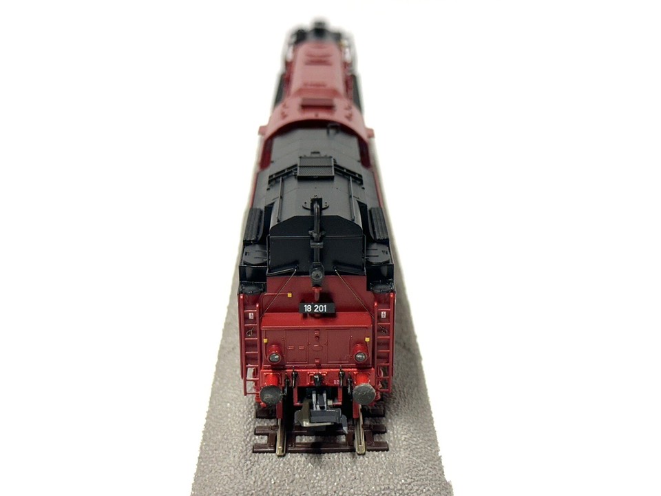 Roco 63202 HO Scale BR18-201 Steam Locomotive | eBay
