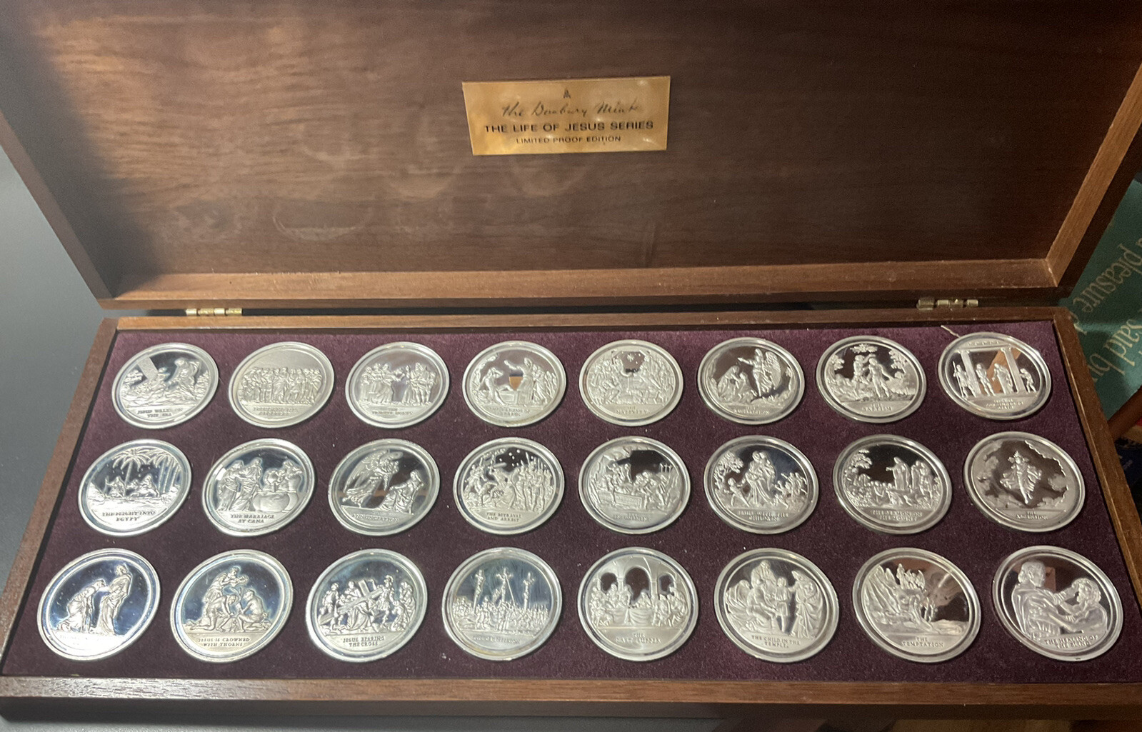 DANBURY MINT “THE LIFE OF JESUS SERIES” COLLECTION | eBay