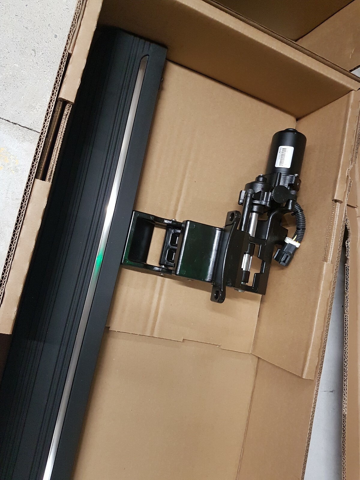 Genuine Jaguar F-pace Deployable Side Step T4A12783 LH for sale online ...