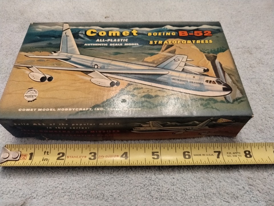 Comet Boeing B-52 Stratofortress Model Kit Box Only Excellent Condition ...