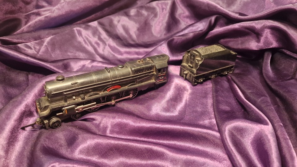 Rare TRIANG PRINCESS ELIZABETH LOCO WITH R30/R31BLACK TENDER UNTESTED ...