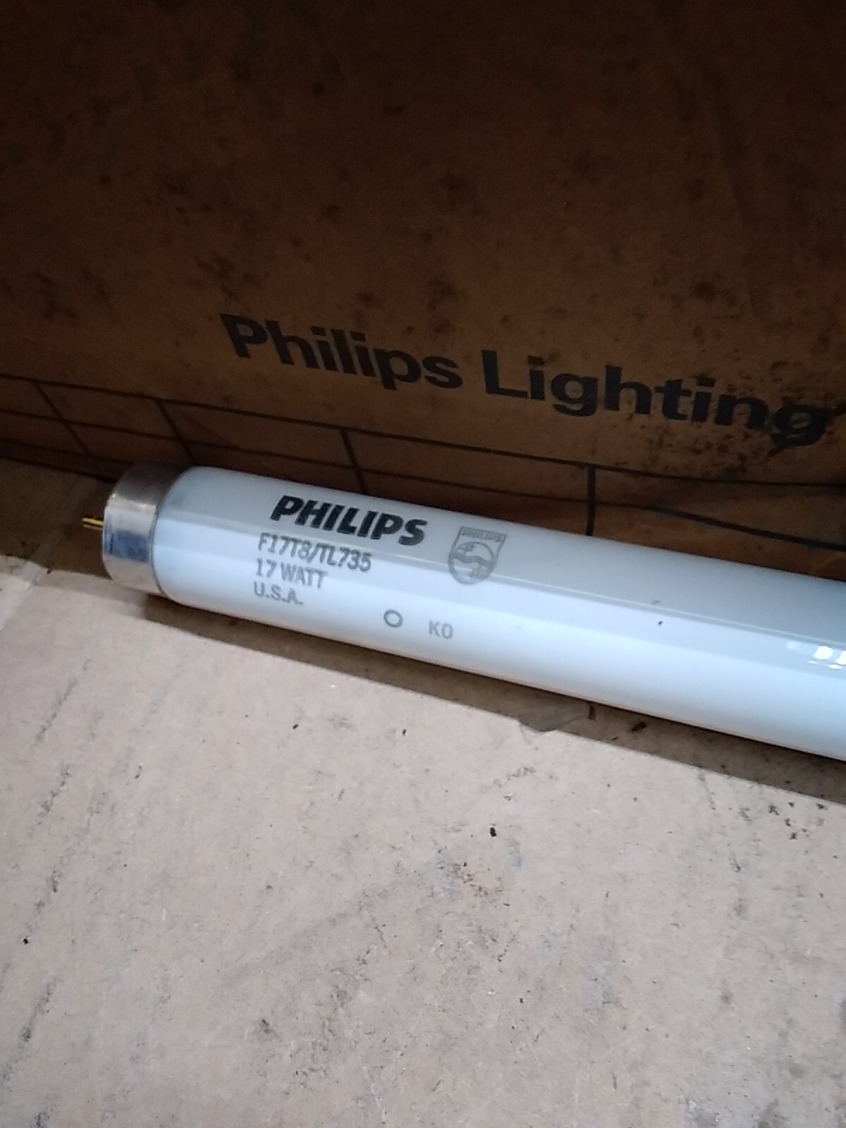 Pack of 22 Philips F17T8 TL735 Alto Gold Shatter Proof Coating 17W | eBay