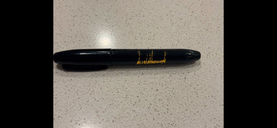 President Donald Trump 2018 "The White House" Bill Signer "Sharpie ...