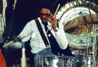 Jazz Drummer Ed Blackwell Performing With Ornette Coleman 1 Old Music ...