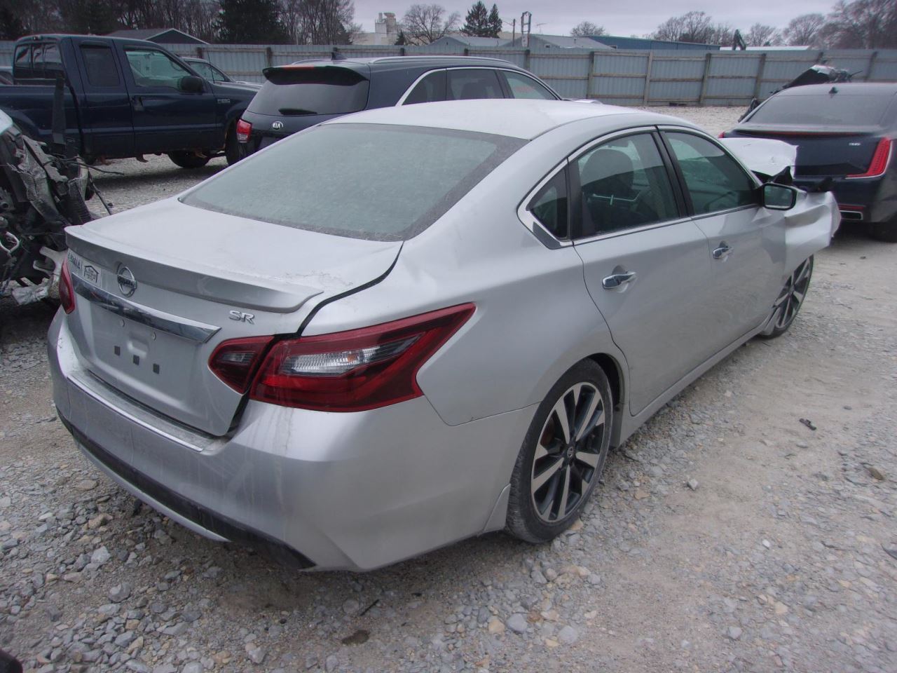 (LOCAL PICKUP ONLY) Passenger Front Door Electric Sedan Fits 13-18 ...