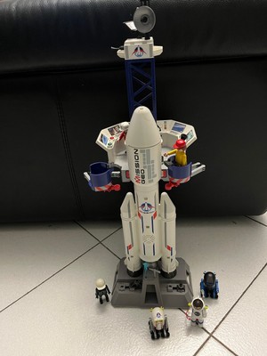 PLAYMOBIL jouets de l'espace : Base de lancement et fusée spatiale ...