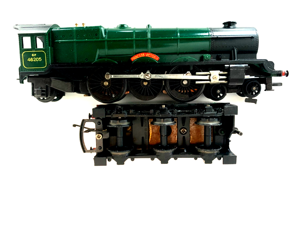 Hornby MADE IN ENGLAND PRINCESS VICTORIA 46205 WITH B, R TENDER BOTH ...