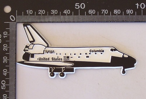 VINTAGE SPACE SHUTTLE COLUMBIA NASA SOUVENIR RUBBER FRIDGE MAGNET ...