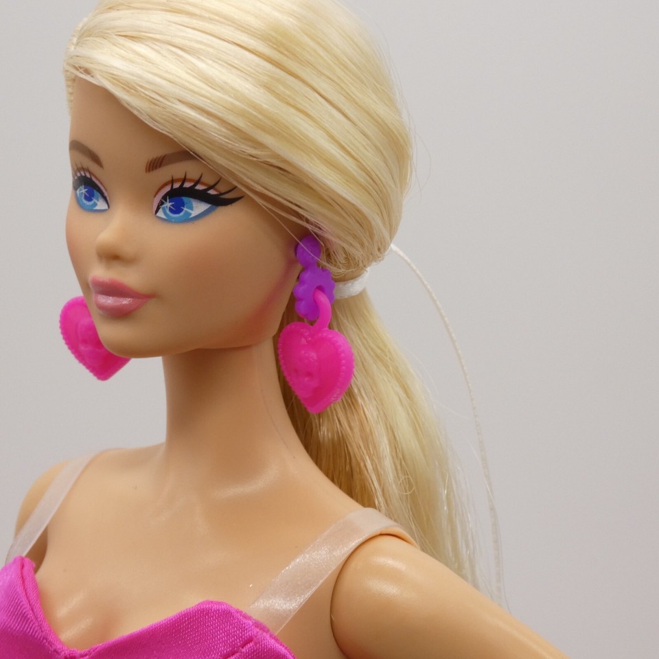 Barbie Signature Dia De Muertos 2024 Doll Earrings Pink Hearts Skulls ...