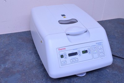 Centrifuges - Shandon Cytospin 3 Centrifuge