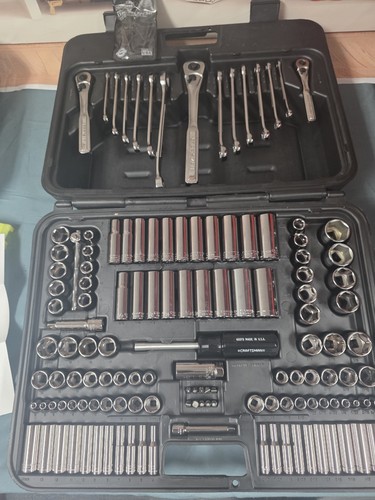Craftsman 154 Piece Standard SAE & Metric Mechanics Tool Set Hard Case ...