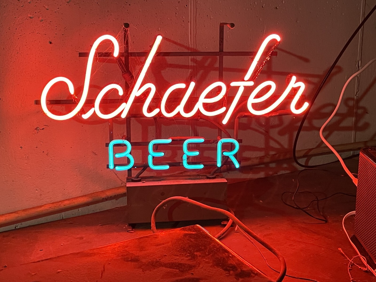Vintage Shaefer Beer Neon sign, WORKS, Real glass tubes, Bright color ...