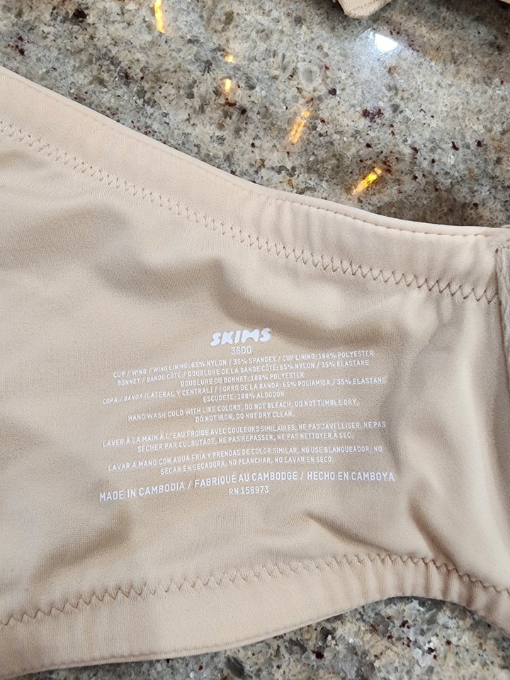 New Women's SKIMS Sand Smoothing Ultimates Full Coverage Bra Size 36DD ...