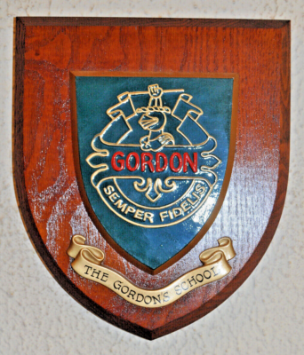 Gordons School Logo