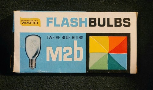 Set Of 12 Vintage Montgomery Ward M2B Blue Flashbulbs - NIB | eBay
