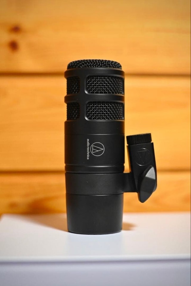 Audio-Technica AT2040 Dynamic Broadcast Microphone Used | eBay UK