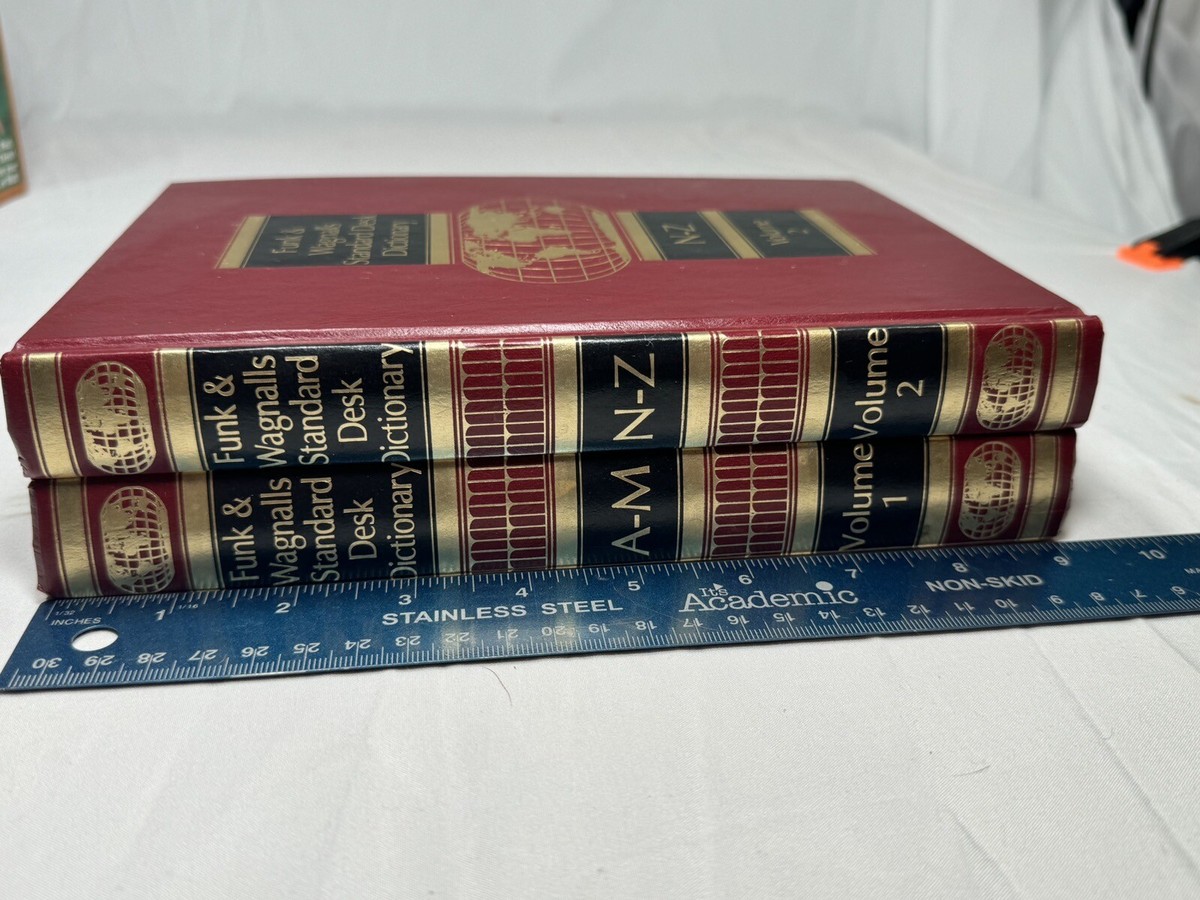 Vast Meaning View Over A Vast Valley From The New Terraces | Jeanne