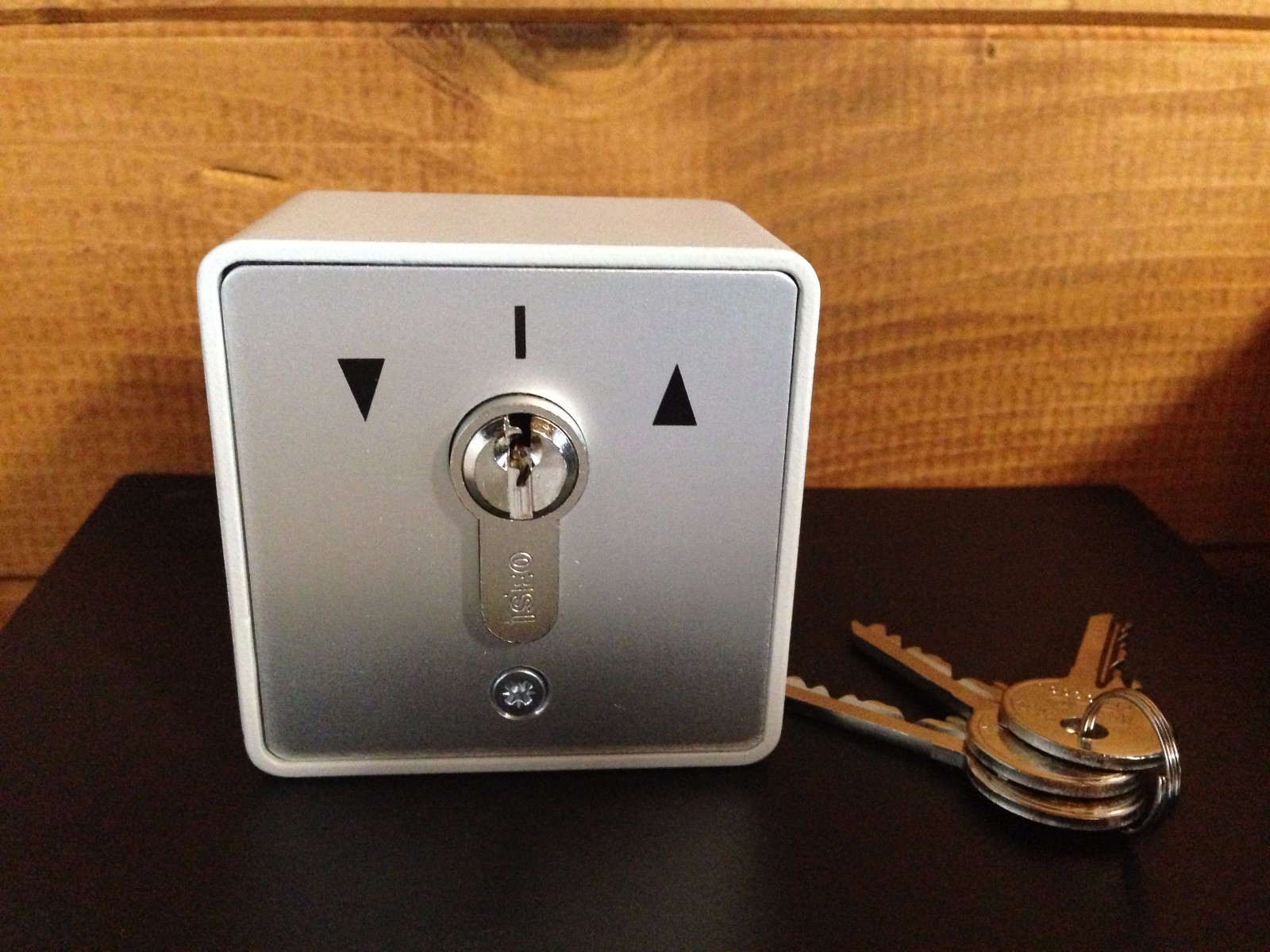 2x GEBA Roller Shutter Key Switches IP54 - 16 amp - Keyed Alike | eBay UK