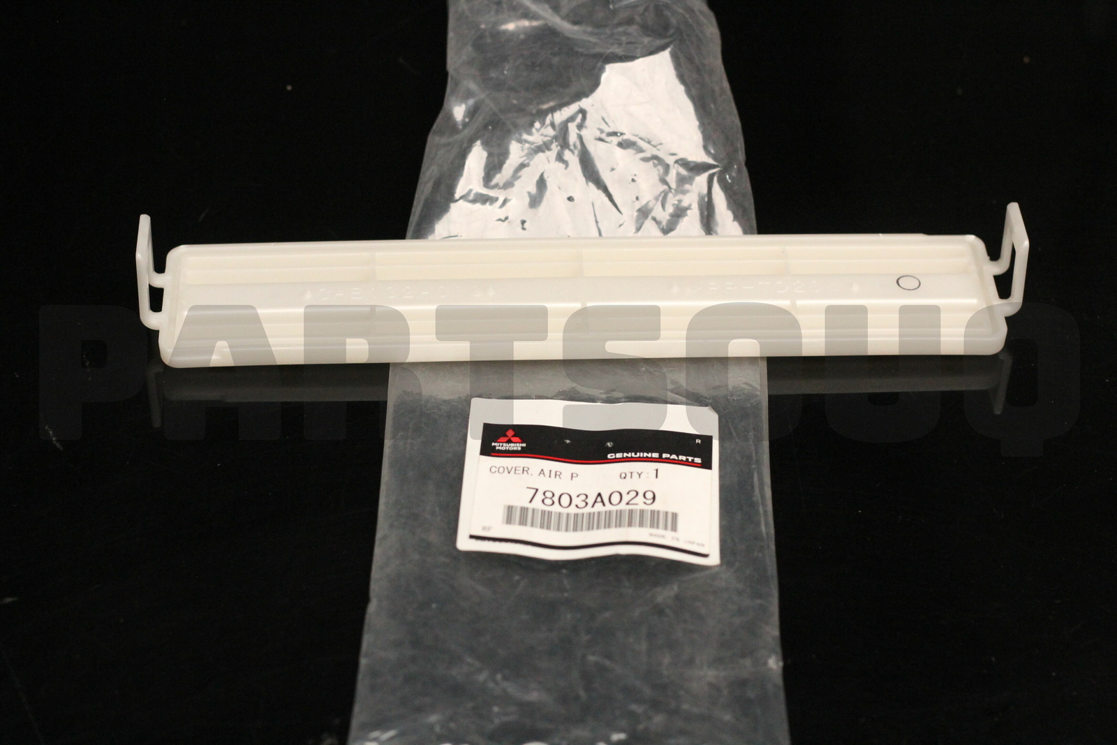 7803A029 Genuine Mitsubishi COVER,HEATER SIDE | eBay.de