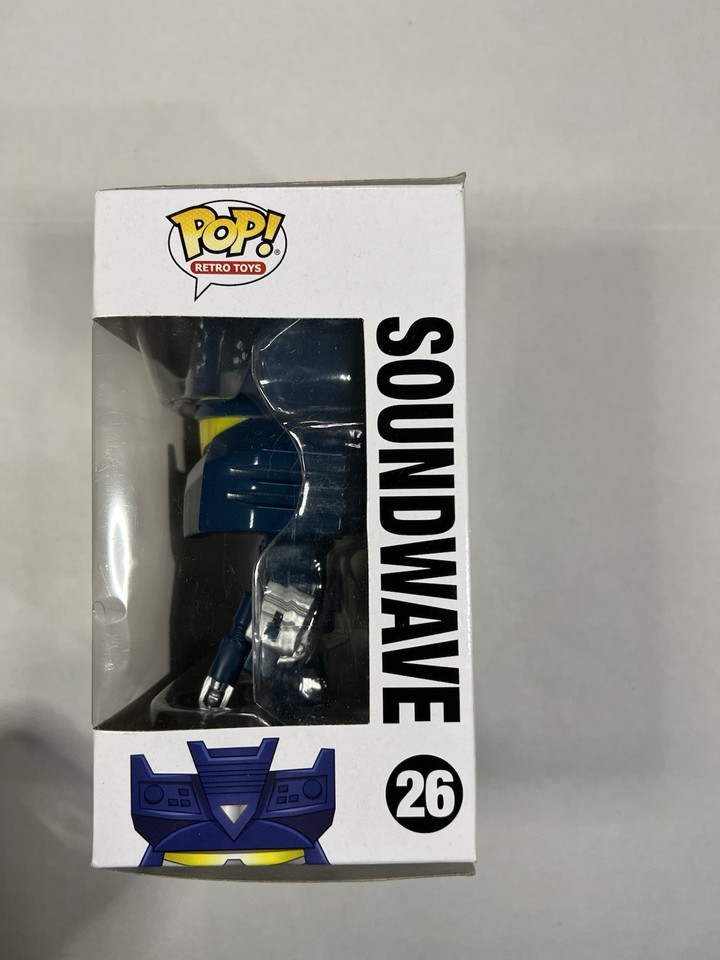 Funko Pop! Vinyl Transformers Soundwave #26 Vinyl Figure with Protector ...