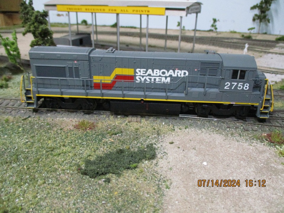 SBD 2758 Atlas 8284 HO Seaboard System U23B DC/DCC/Sound LED's | eBay