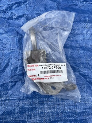 2016-2019 Toyota Highlander Muffler & Pipe Support Bracket 17572-0P200 ...