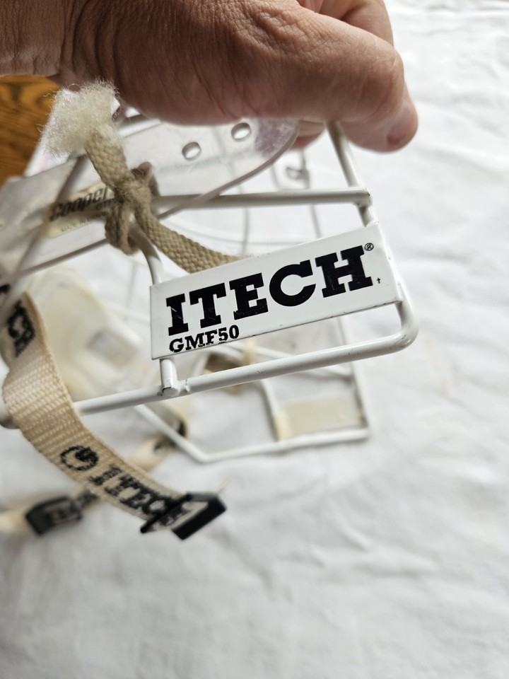 Vintage Itech GMF50 GOALIE CAT EYE FACE CAGE MASK & Cooper GTP Dangler ...