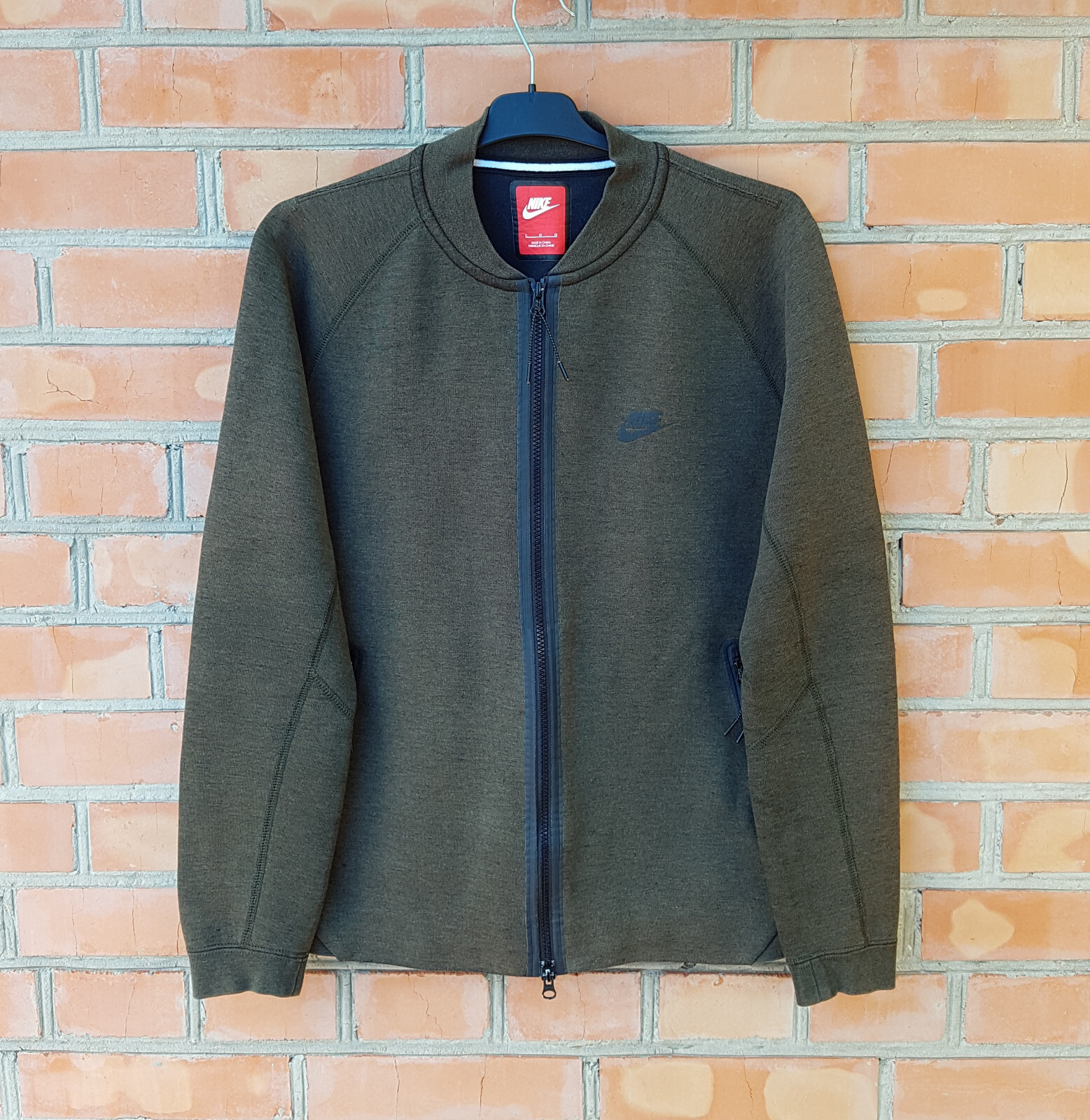 Nike Tech Fleece Varsity Jacket Track Top size L - Gem