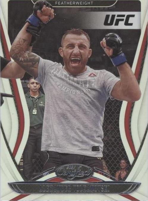 2021 Panini Chronicles UFC - Certified Alexander Volkanovski #129 for ...