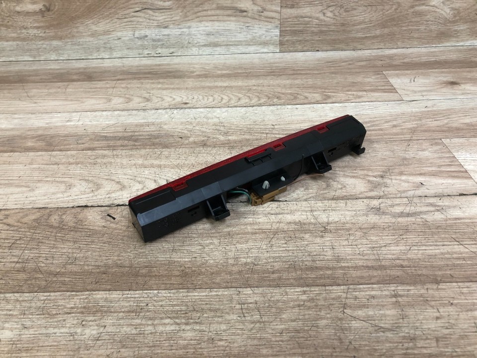 INFINITI M35 M45 OEM REAR CENTER 3RD BRAKE LIGHT LAMP 2006-2010 | eBay