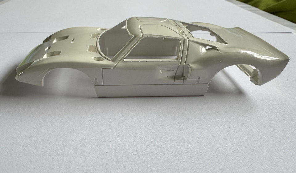 Vintage Tamiya Ford GT 40 Body Shell & Windscreen, Model Slot Car 1/32 ...