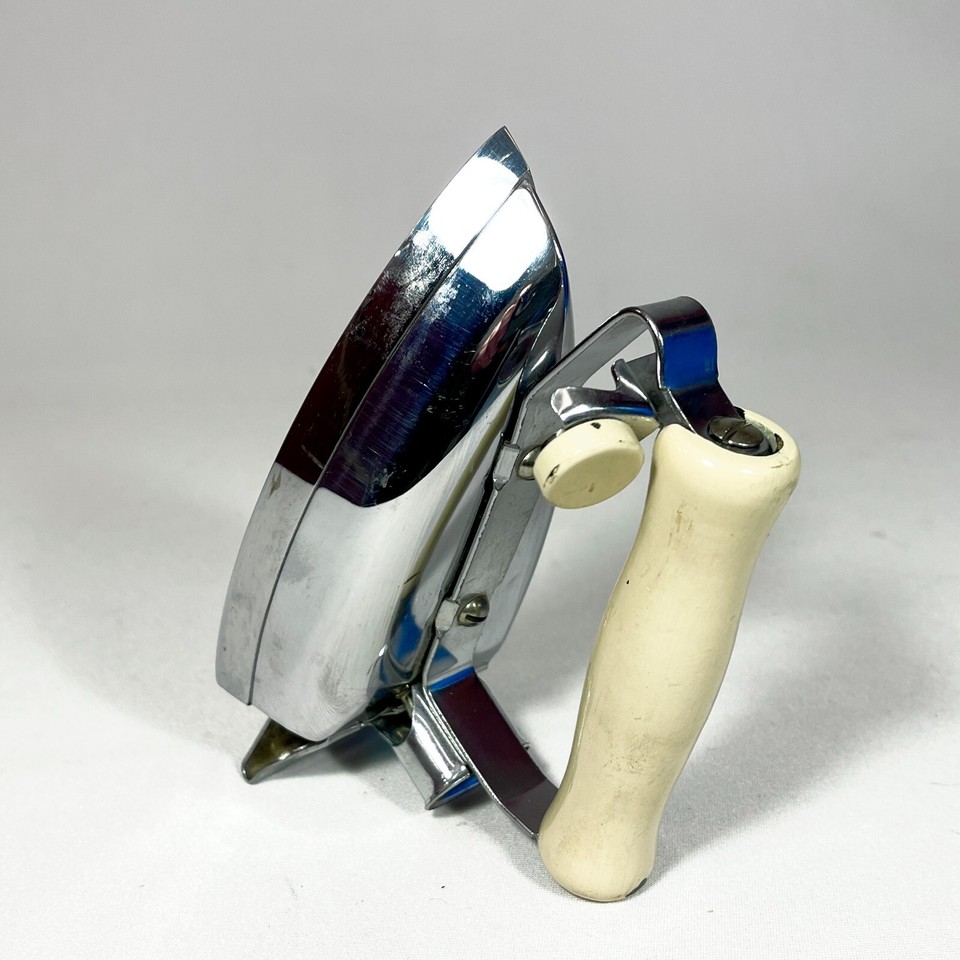 Vintage, General Electric Hotpoint Calrod Iron, model 159F68, w ...