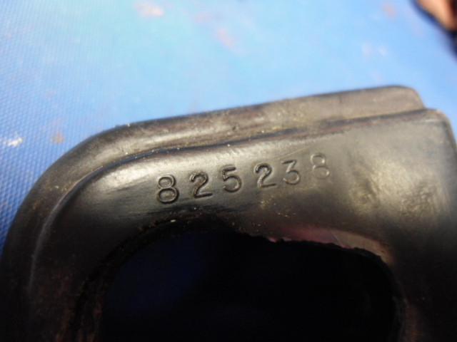 Mp4983 Mercury 40hp Cowling Seal Rigging Grommet 825238 for sale online ...