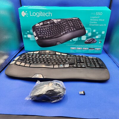 Logitech MK550 Wireless Keyboard and Mouse Combo - Black (920-002555 ...