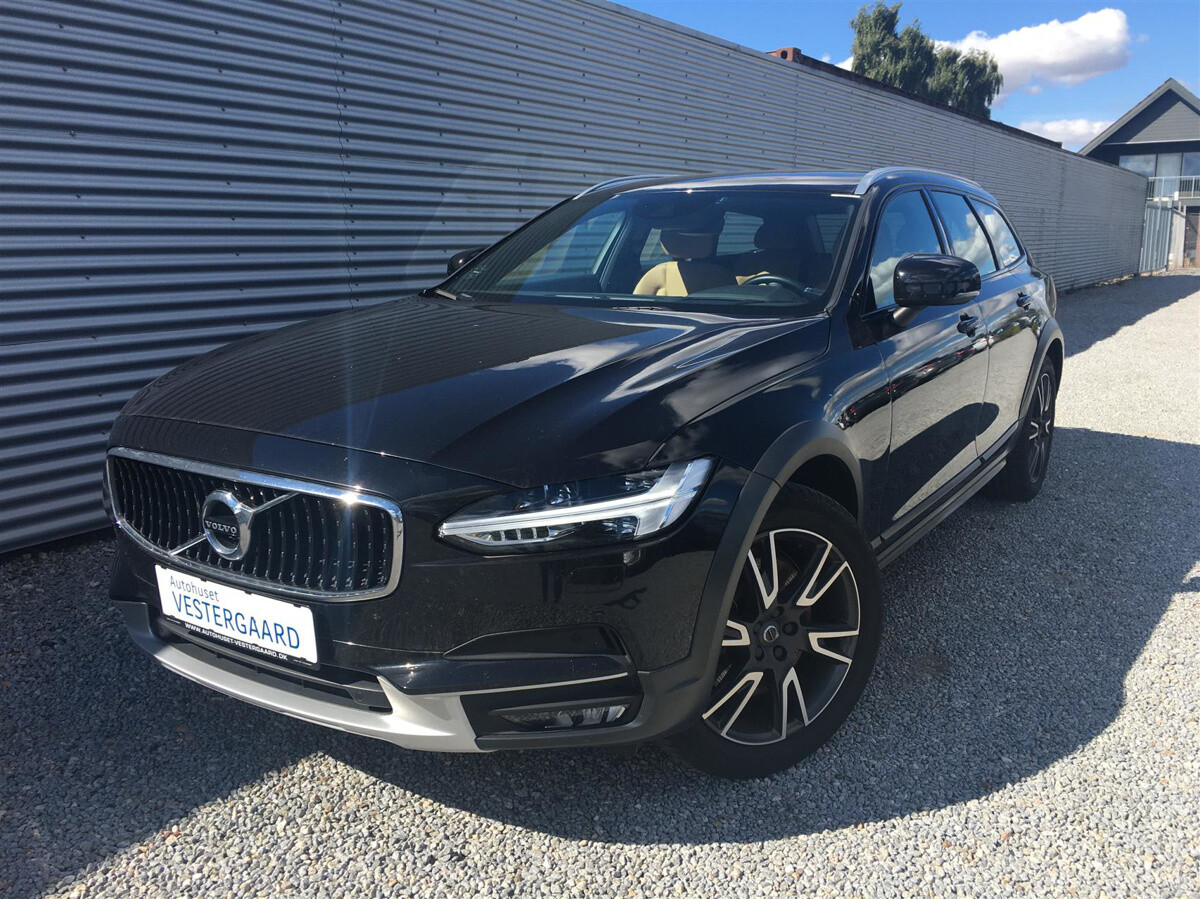 Volvo V90 CC Anmeldelser - Se vurderingen på Bilbasen