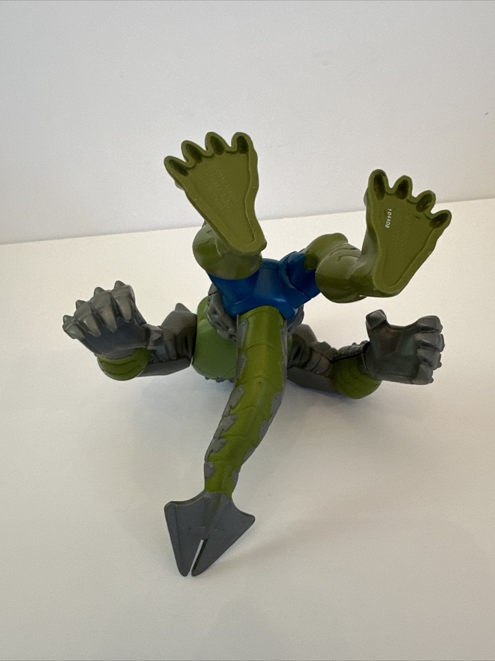 Crocodilla Crocodile Armored Alligator Action Figure Mattel 2012 DC ...