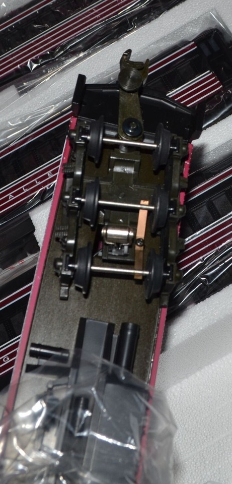 NEW MTH Lehigh Valley Scale Madison 5 Car Passenger Set MT-4010 ...