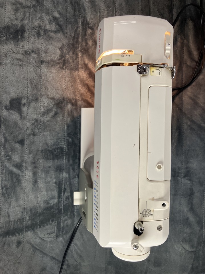 Singer 140Q Sewing Machine Quilt & Sew Patchwork Compact Quilting w ...