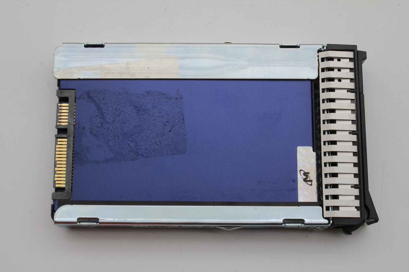 Lenovo ThinkSystem 01GT748 7SD7A05763 2.5" 240GB SATA 6Gb Hot Swap SSD ...