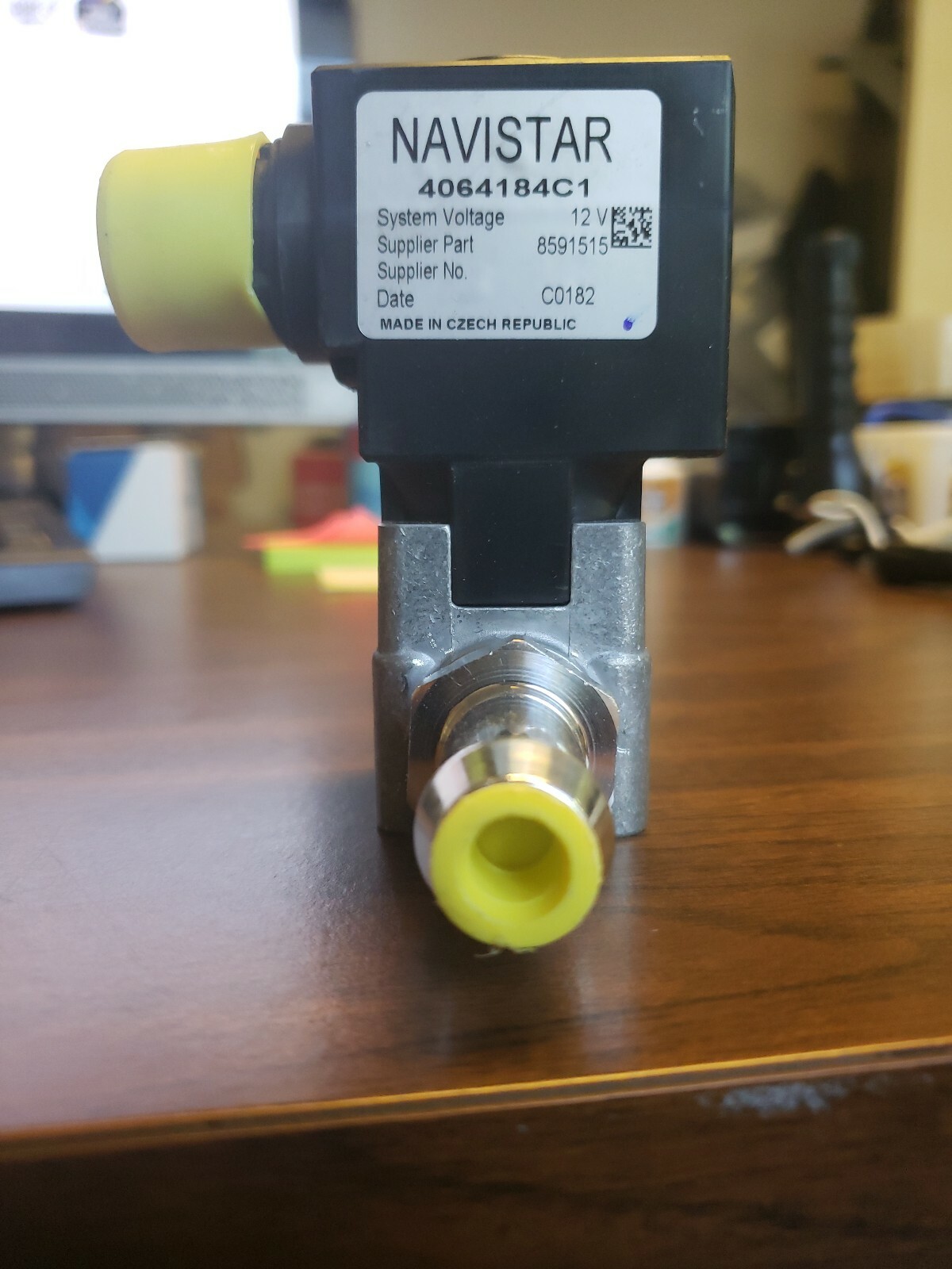 NAVISTAR 4064184C1 VALVE, SOLENIOD, TEMP CONTROL 12V | eBay