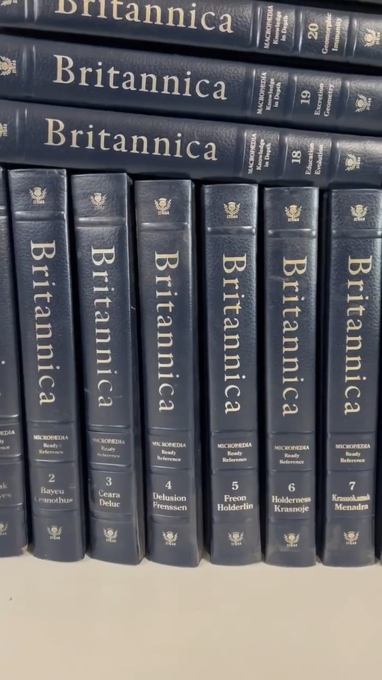 32 VOLUME SET with INDEX- Encyclopedia Britannica Hardcover 15th ...
