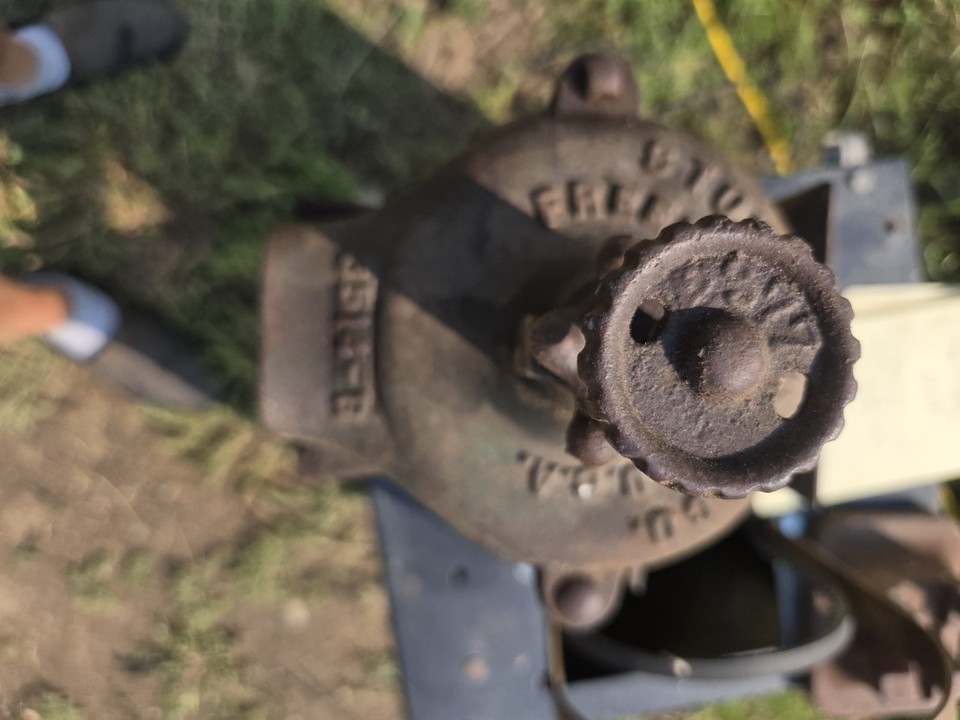 STOVER Hit Miss Gas Engine Belt Drive Burr Mill Grinder Small | eBay