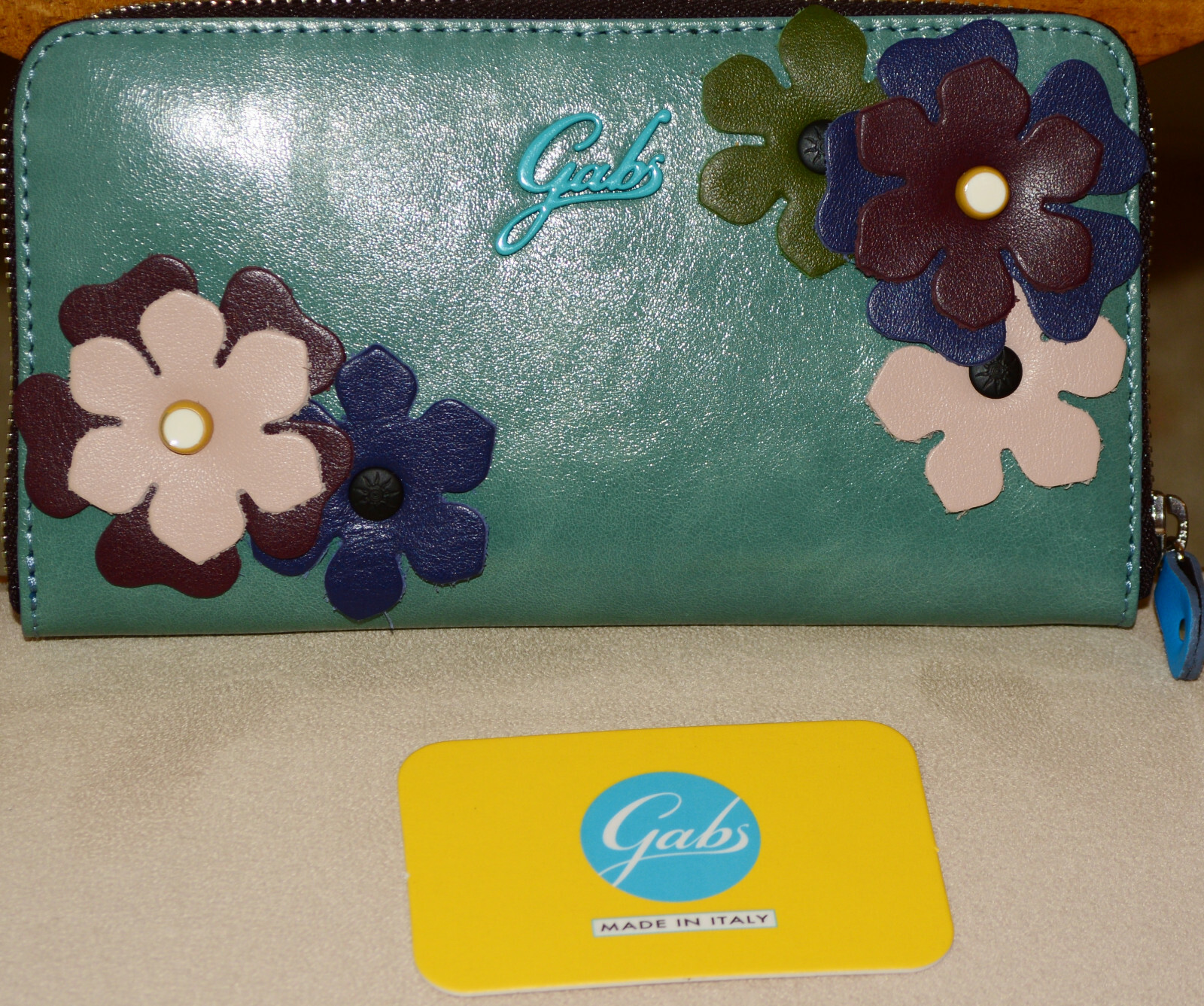 GABS Green Leather Wallet/ Flowers * ** Beautiful* NWOTGS** | eBay