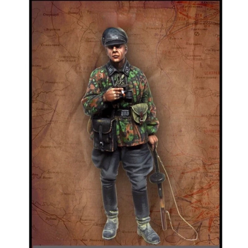 1/35 Scale WWII German Tank Commander with Gun Resin Military Figure ...