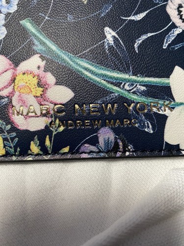 Andrew Marc New York Wallet Credit Card ID License Holder Floral | eBay