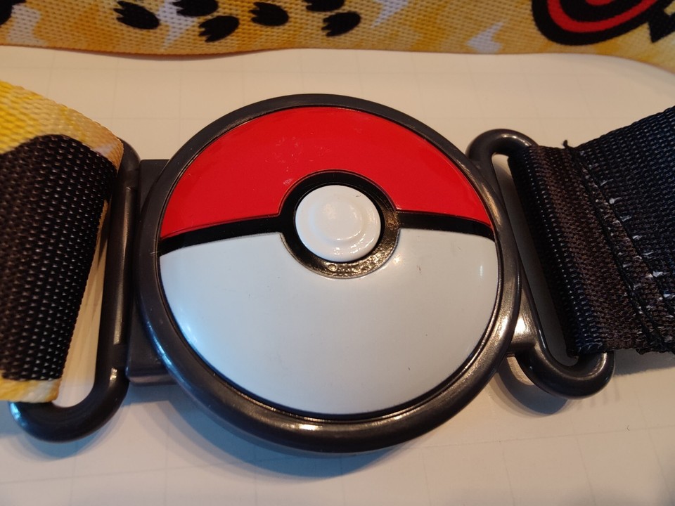 Pokemon - Pikachu - Clip N Go Pokeball Belt Set - Yellow/Black - 2018 ...